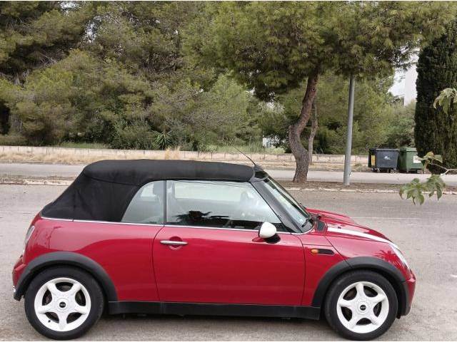 Mini Cooper Cabrio 1.Hand Garagenfahrzeug Sondermodell