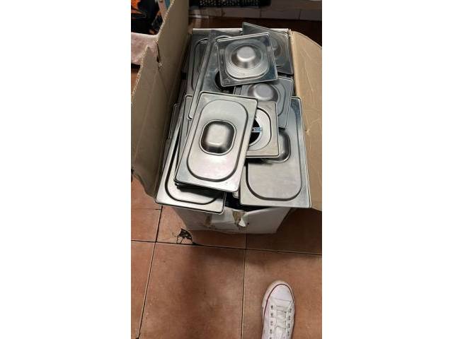 Recipientes Baing (recipientes GN) con tapa usados en diversos tamaños